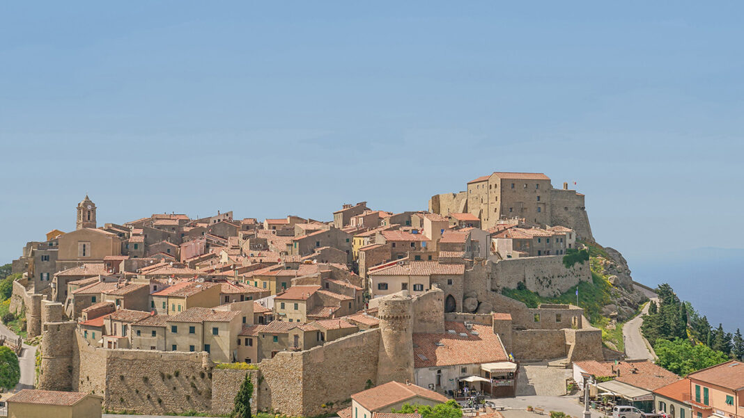 Giglio Island, Italy - 11 Things To Do And Where to Stay