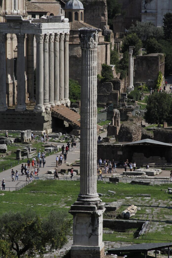 Roman Columns - 8 Evocative Historical Experiences